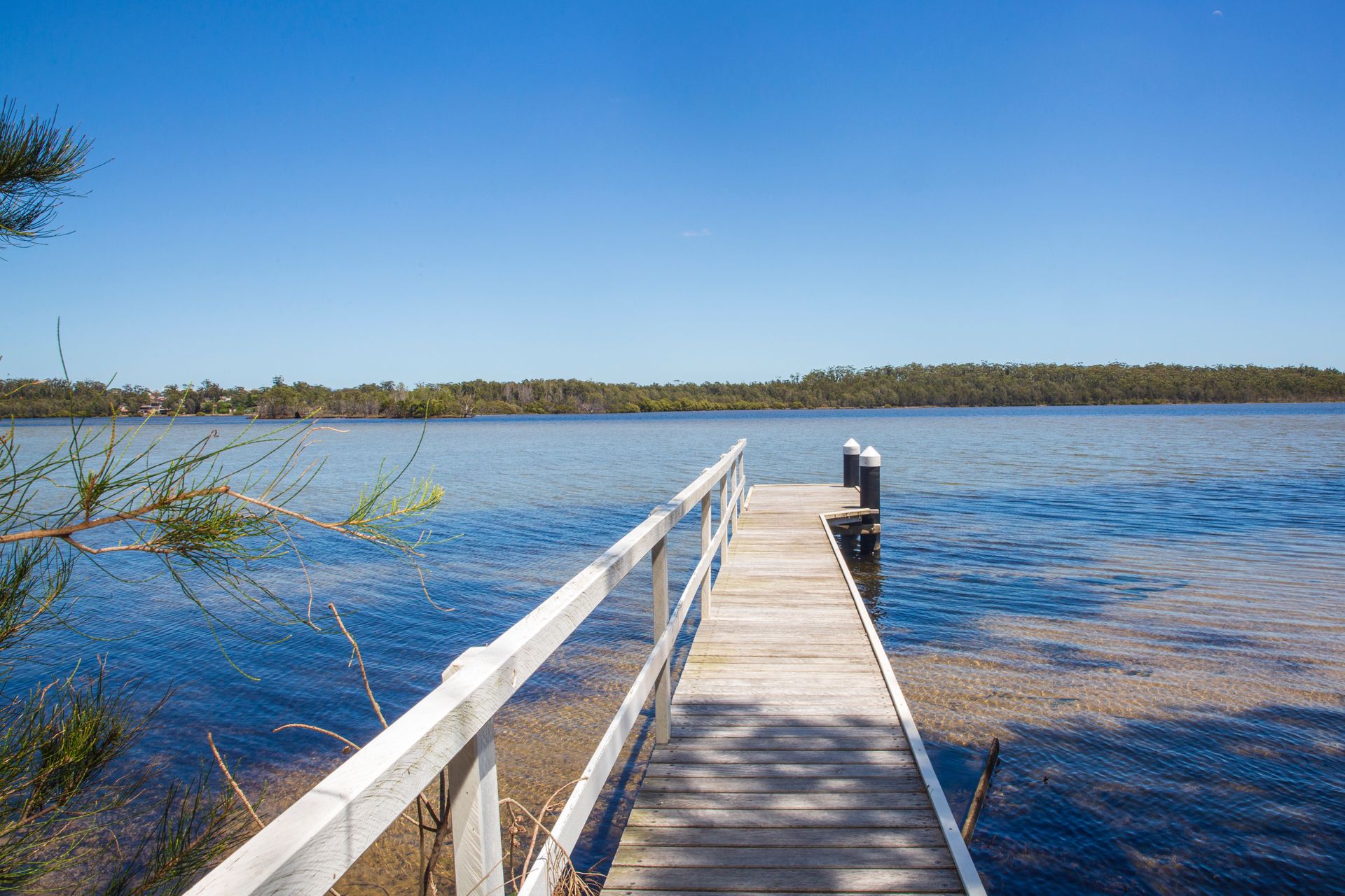 Bayview - Absolute Waterfront with Jetty - 5 Mins to Hyams Beach ...