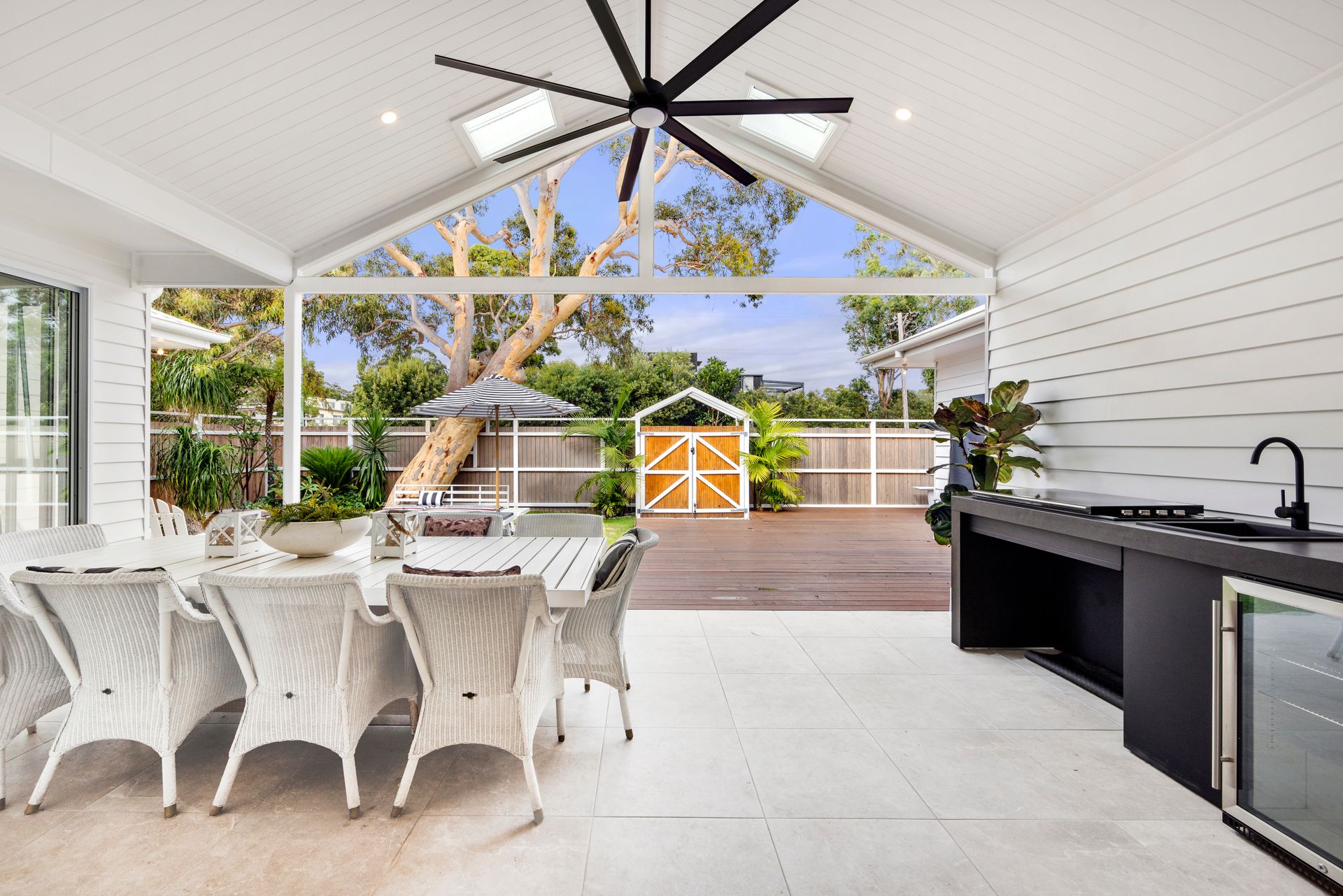 Runaway @ Callala Beach - 1 Minute Walk to Beach | Professional Holiday ...